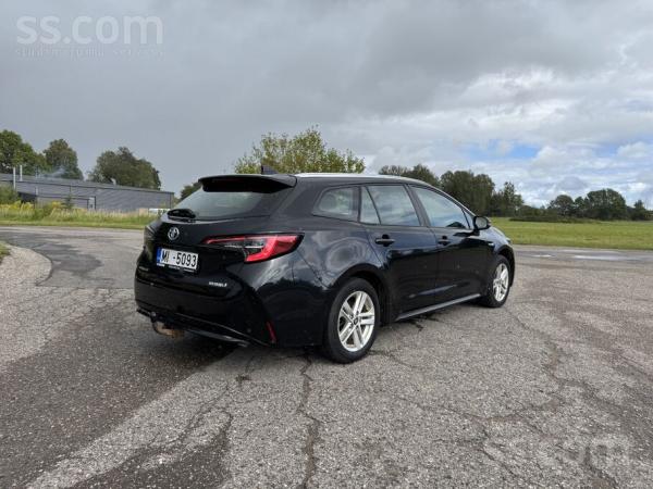 Melns Toyota Corolla 2021 Cēsis, ar dzinēja tilpumu 1.80 L un nobraukumu 0 tūkst. km par 15900 €, foto 3 vietnē AUTOMOTO.COM.LV