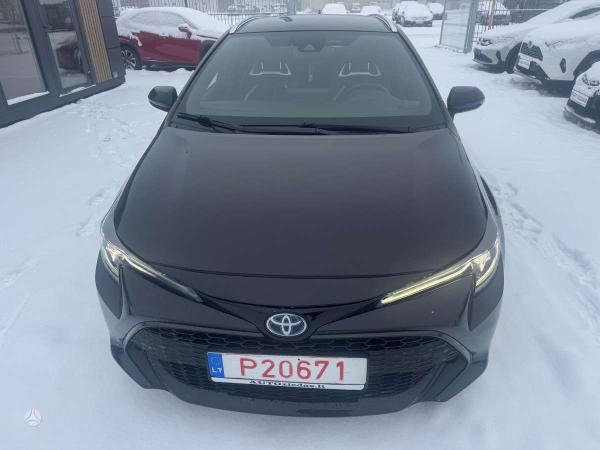 Melns Toyota Corolla 2021 Panevēža, ar dzinēja tilpumu 1.99 L un nobraukumu 120 tūkst. km par 17800 €, foto 1 vietnē AUTOMOTO.COM.LV