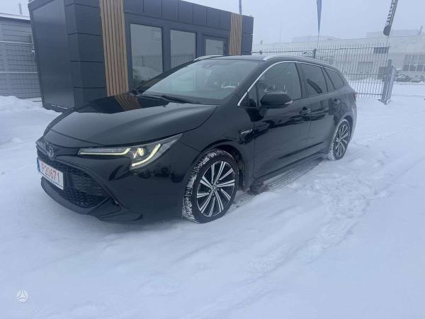 Melns Toyota Corolla 2021 Panevēža, ar dzinēja tilpumu 1.99 L un nobraukumu 120 tūkst. km par 17800 €, foto 3 vietnē AUTOMOTO.COM.LV