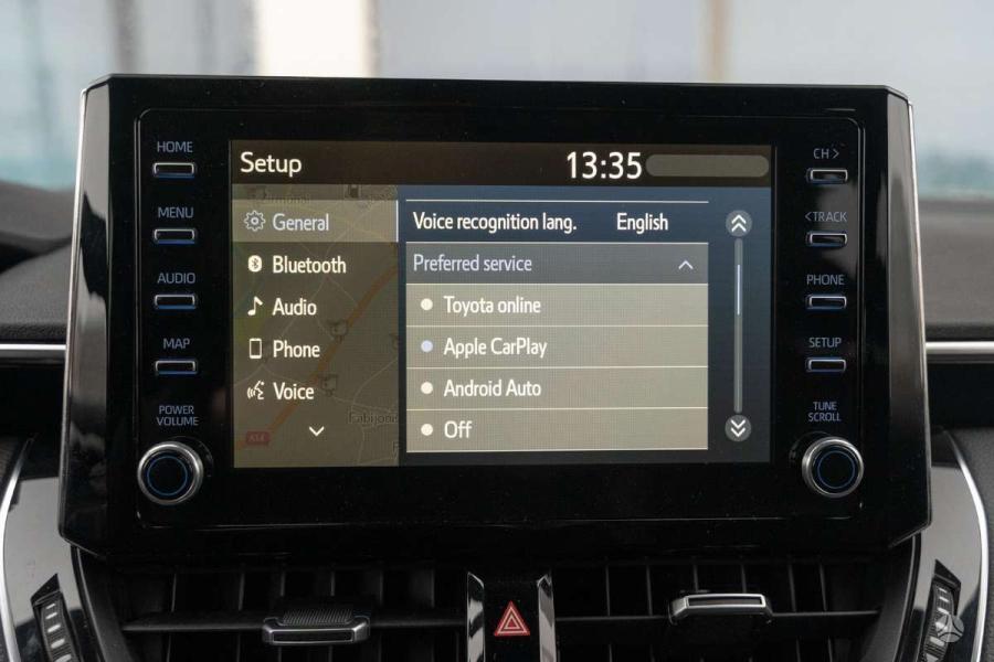 Black Toyota Corolla 2021 in Vilnius, with an engine capacity of 1.80 L and mileage of 93 thousand km for 18800 €, photo 28 on AUTOMOTO.COM.LV