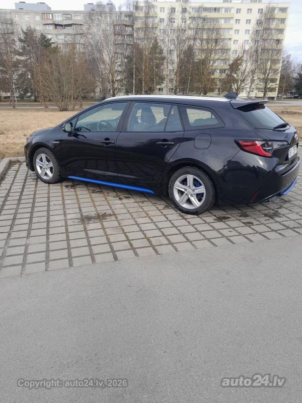 Black Toyota Corolla 2021 in Tallinn, with an engine capacity of 2.00 L and mileage of 65 thousand km for 18900 €, photo 6 on AUTOMOTO.COM.LV