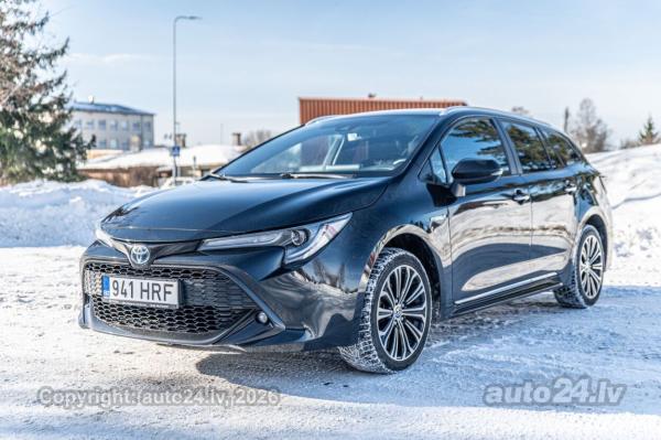 Melns Toyota Corolla 2021 Tallina, ar dzinēja tilpumu 1.80 L un nobraukumu 70 tūkst. km par 19500 €, foto 1 vietnē AUTOMOTO.COM.LV