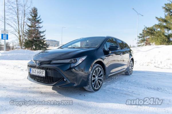 Black Toyota Corolla 2021 in Tallinn, with an engine capacity of 1.80 L and mileage of 70 thousand km for 19500 €, photo 2 on AUTOMOTO.COM.LV