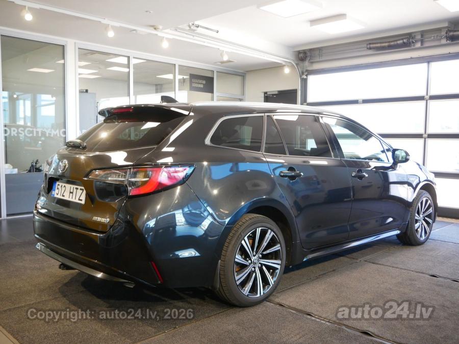 Melns Toyota Corolla 2021 Tallina, ar dzinēja tilpumu 1.80 L un nobraukumu 84 tūkst. km par 19900 €, foto 4 vietnē AUTOMOTO.COM.LV