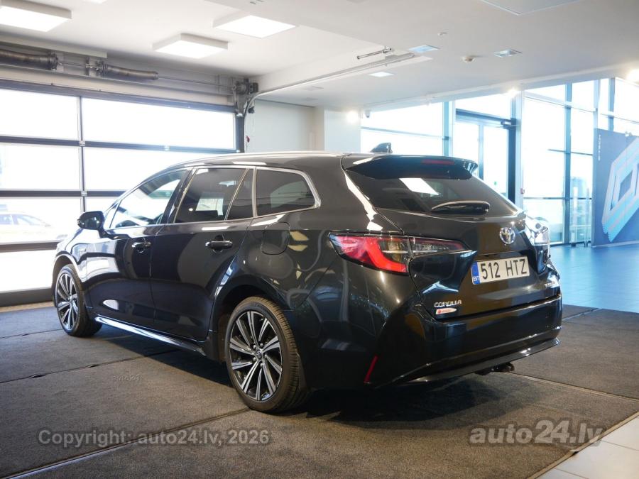 Melns Toyota Corolla 2021 Tallina, ar dzinēja tilpumu 1.80 L un nobraukumu 84 tūkst. km par 19900 €, foto 5 vietnē AUTOMOTO.COM.LV