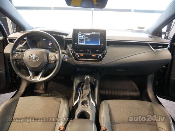 Melns Toyota Corolla 2021 Tallina, ar dzinēja tilpumu 1.80 L un nobraukumu 84 tūkst. km par 19900 €, foto 6 vietnē AUTOMOTO.COM.LV