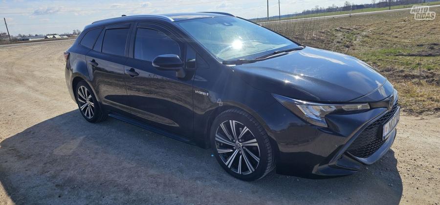 Black Toyota Corolla 2021 in Siauliai, with an engine capacity of 1.80 L and mileage of 260 thousand km for 14799 €, photo 6 on AUTOMOTO.COM.LV
