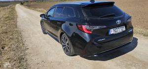 Black Toyota Corolla 2021 in Siauliai, with an engine capacity of 1.80 L and mileage of 260 thousand km for 14799 €, photo 8 on AUTOMOTO.COM.LV