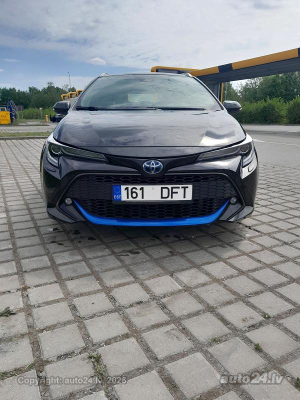 Melns Toyota Corolla 2021 Tallina, ar dzinēja tilpumu 1.99 L un nobraukumu 66 tūkst. km par 18900 €, foto 2 vietnē AUTOMOTO.COM.LV