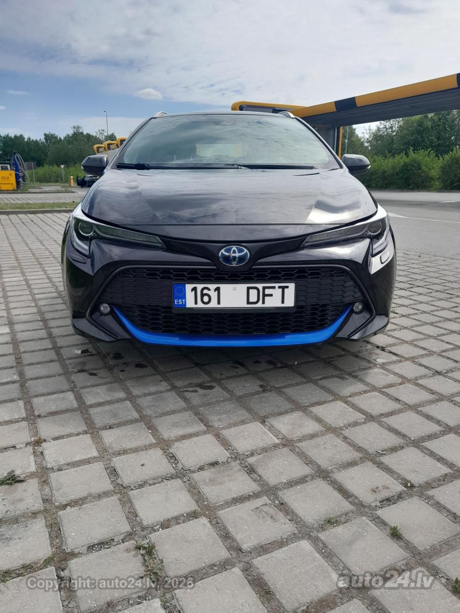 Melns Toyota Corolla 2021 Tallina, ar dzinēja tilpumu 1.99 L un nobraukumu 66 tūkst. km par 18900 €, foto 3 vietnē AUTOMOTO.COM.LV