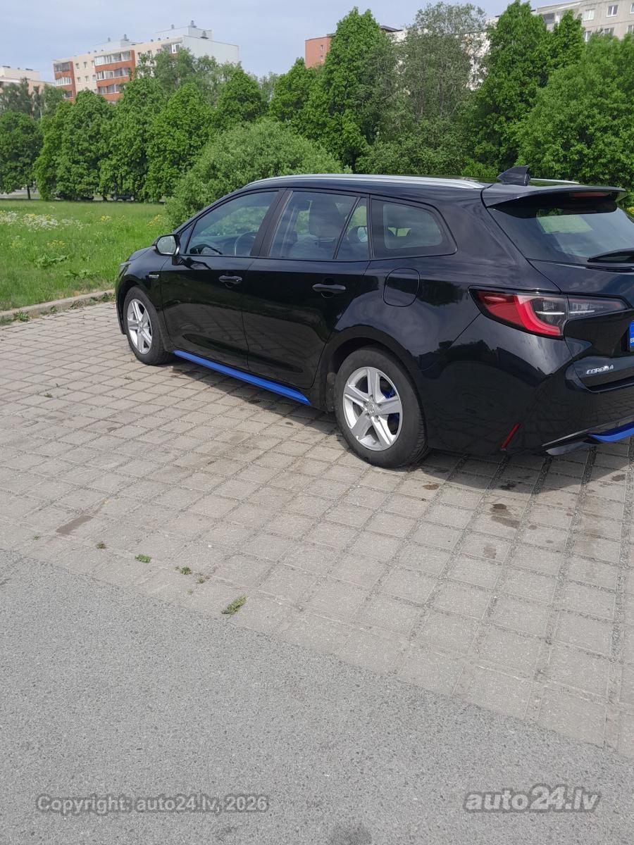 Melns Toyota Corolla 2021 Tallina, ar dzinēja tilpumu 1.99 L un nobraukumu 66 tūkst. km par 18900 €, foto 8 vietnē AUTOMOTO.COM.LV