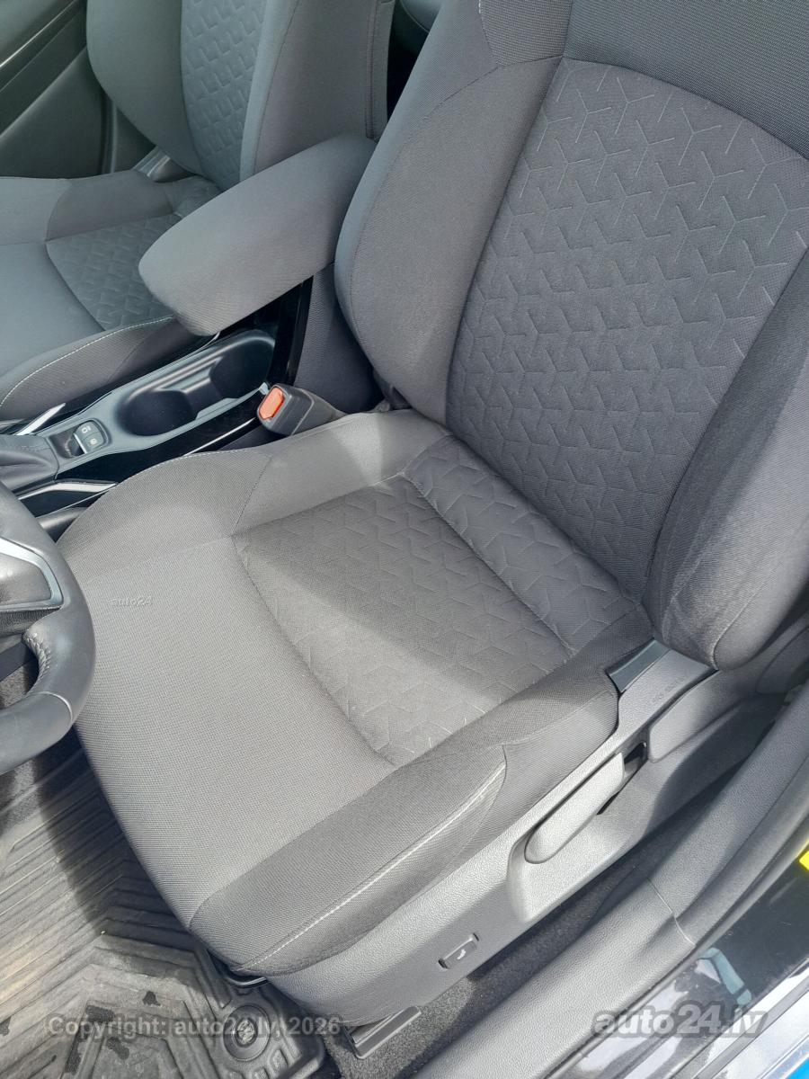 Melns Toyota Corolla 2021 Tallina, ar dzinēja tilpumu 1.99 L un nobraukumu 66 tūkst. km par 18900 €, foto 10 vietnē AUTOMOTO.COM.LV