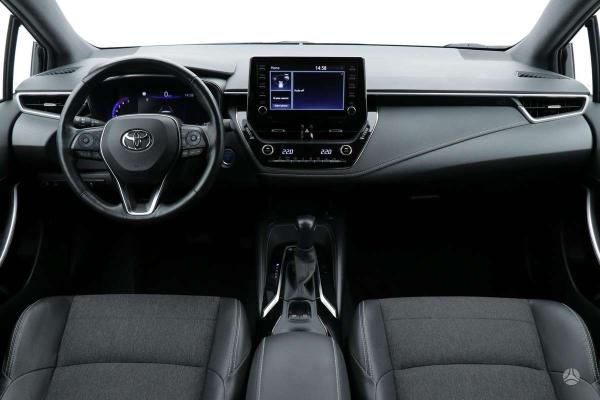 Black Toyota Corolla 2021 in Vilnius, with an engine capacity of 1.80 L and mileage of 72 thousand km for 21900 €, photo 7 on AUTOMOTO.COM.LV