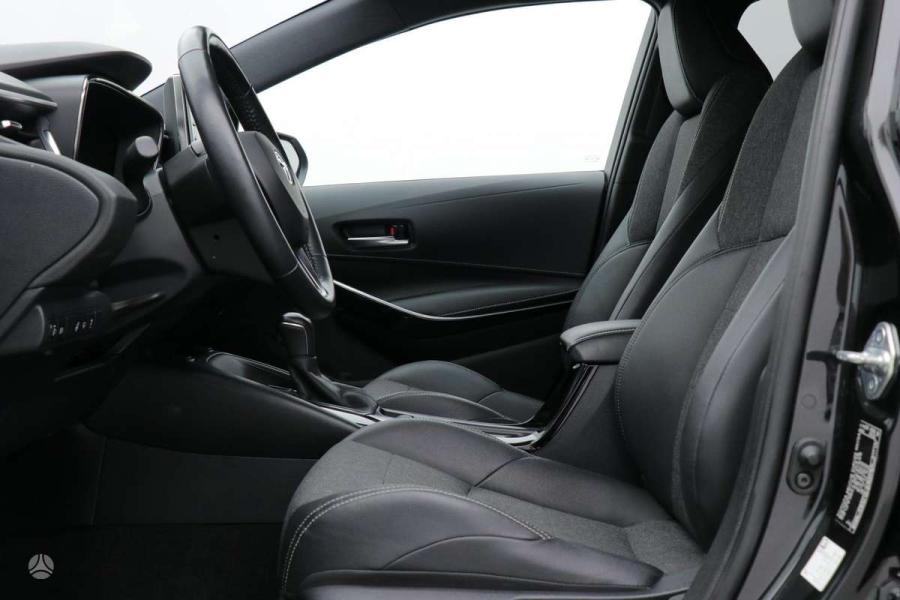 Melns Toyota Corolla 2021 Viļņa, ar dzinēja tilpumu 1.80 L un nobraukumu 72 tūkst. km par 21900 €, foto 13 vietnē AUTOMOTO.COM.LV
