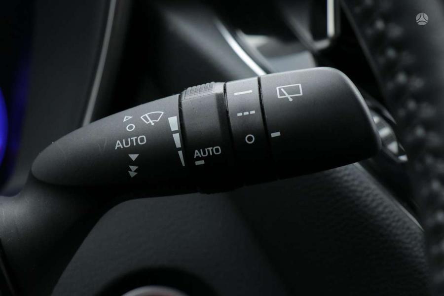 Melns Toyota Corolla 2021 Viļņa, ar dzinēja tilpumu 1.80 L un nobraukumu 72 tūkst. km par 21900 €, foto 27 vietnē AUTOMOTO.COM.LV