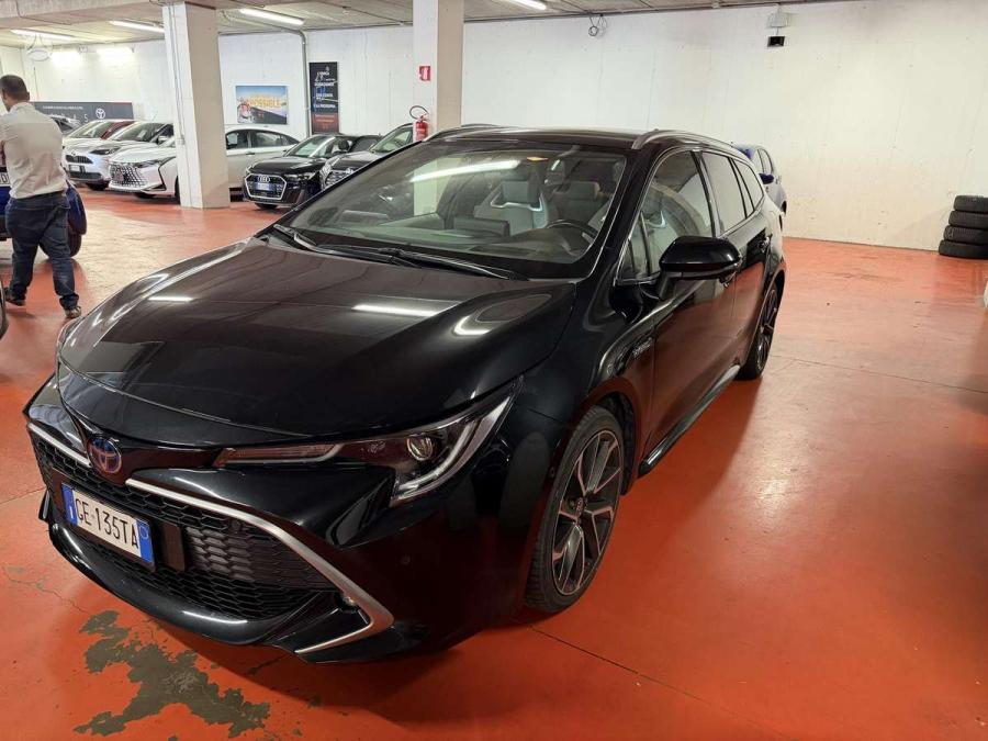 Black Toyota Corolla 2021 in Vilnius, with an engine capacity of 1.99 L and mileage of 77 thousand km for 23500 €, photo 1 on AUTOMOTO.COM.LV