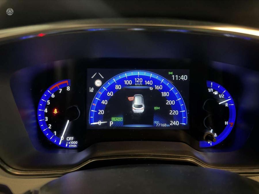 Black Toyota Corolla 2021 in Vilnius, with an engine capacity of 1.99 L and mileage of 77 thousand km for 23500 €, photo 11 on AUTOMOTO.COM.LV