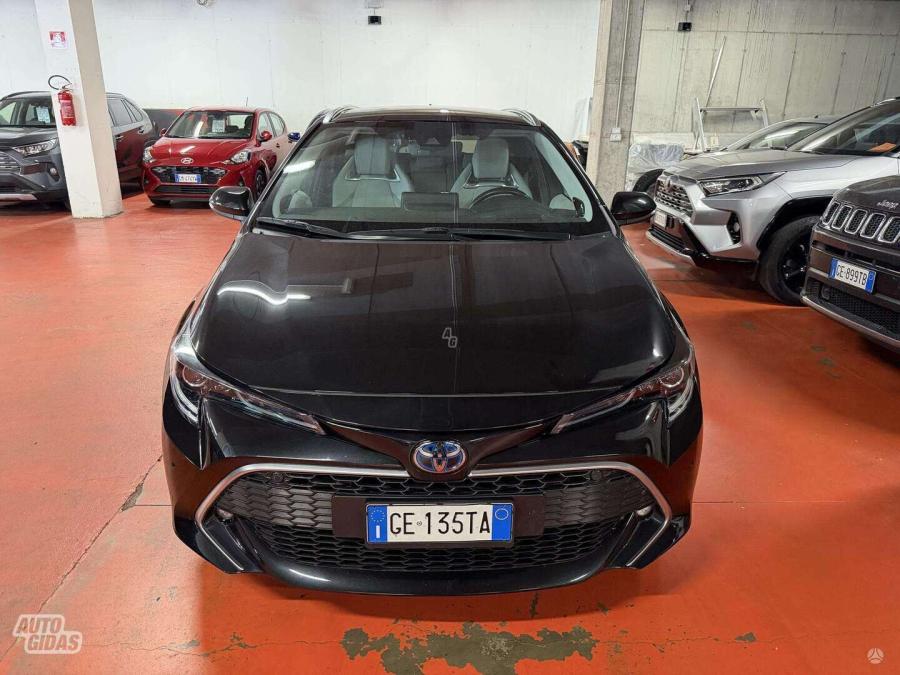Black Toyota Corolla 2021 in Vilnius, with an engine capacity of 2.00 L and mileage of 77 thousand km for 22500 €, photo 3 on AUTOMOTO.COM.LV