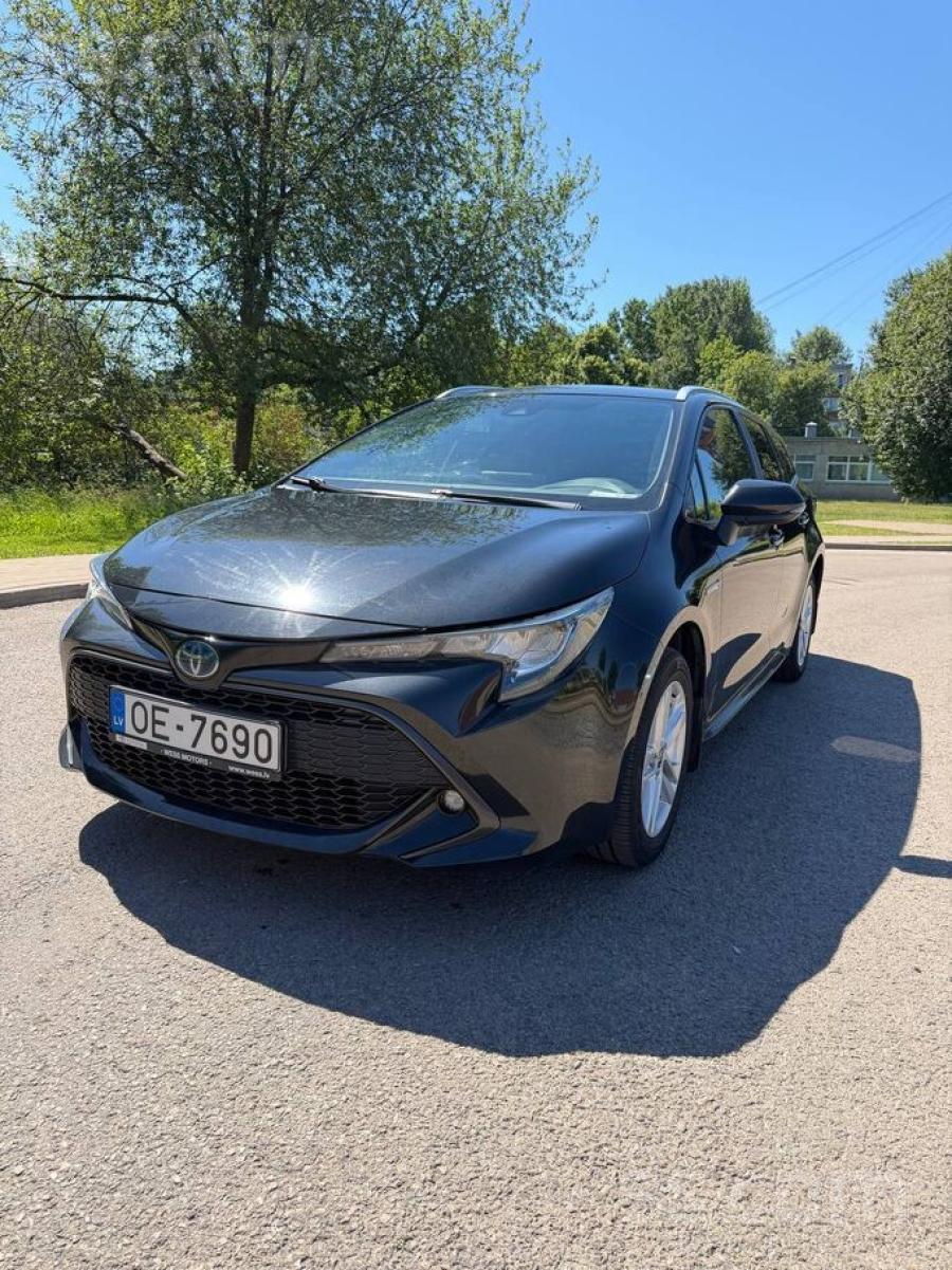 Melns Toyota Corolla 2021 Rīga, ar dzinēja tilpumu 1.80 L un nobraukumu 87 tūkst. km par 18000 €, foto 3 vietnē AUTOMOTO.COM.LV