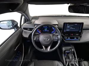 Black Toyota Corolla 2021 in Tallinn, with an engine capacity of 1.20 L and mileage of 83 thousand km for 17990 €, photo 11 on AUTOMOTO.COM.LV