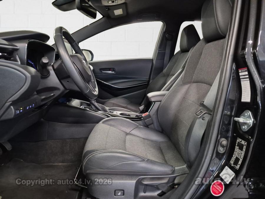 Black Toyota Corolla 2021 in Tallinn, with an engine capacity of 1.20 L and mileage of 83 thousand km for 17990 €, photo 13 on AUTOMOTO.COM.LV