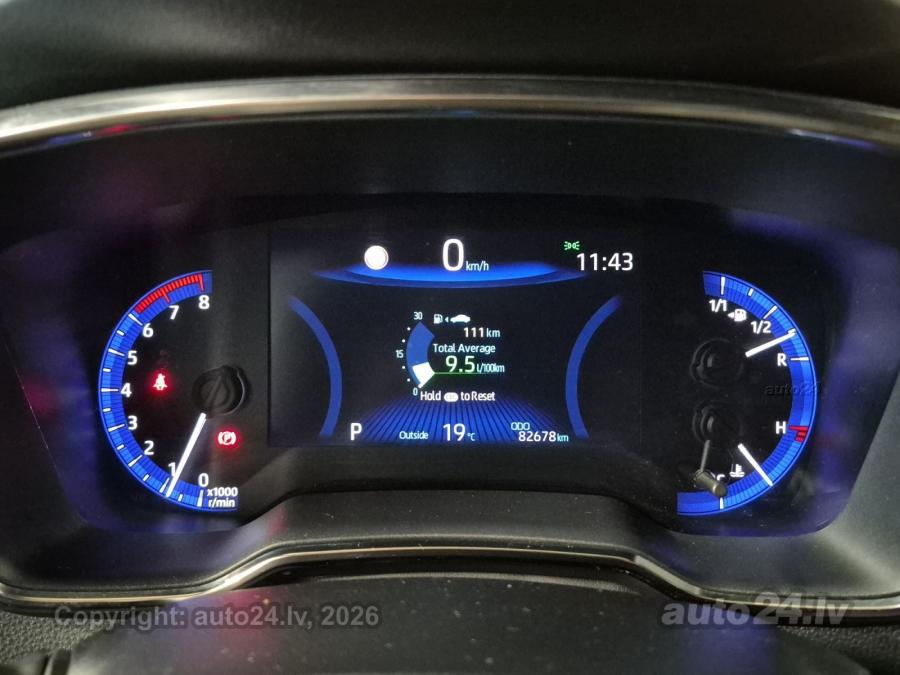 Black Toyota Corolla 2021 in Tallinn, with an engine capacity of 1.20 L and mileage of 83 thousand km for 17990 €, photo 15 on AUTOMOTO.COM.LV