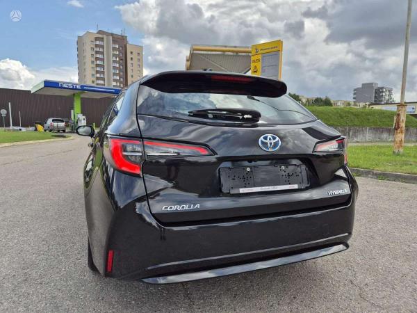 Melns Toyota Corolla 2021 Panevēža, ar dzinēja tilpumu 1.80 L un nobraukumu 335 tūkst. km par 11600 €, foto 9 vietnē AUTOMOTO.COM.LV
