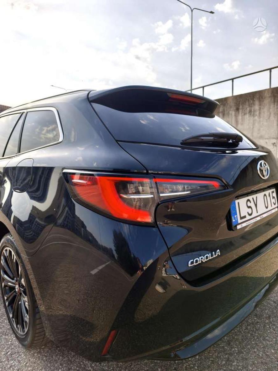 Black Toyota Corolla 2021 in Vilnius, with an engine capacity of 1.80 L and mileage of 75 thousand km for 21900 €, photo 11 on AUTOMOTO.COM.LV