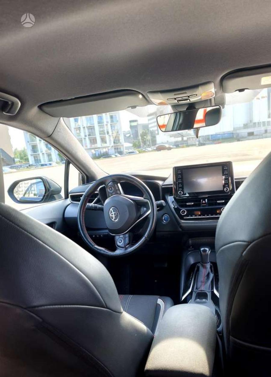 Black Toyota Corolla 2021 in Vilnius, with an engine capacity of 1.80 L and mileage of 75 thousand km for 21900 €, photo 14 on AUTOMOTO.COM.LV