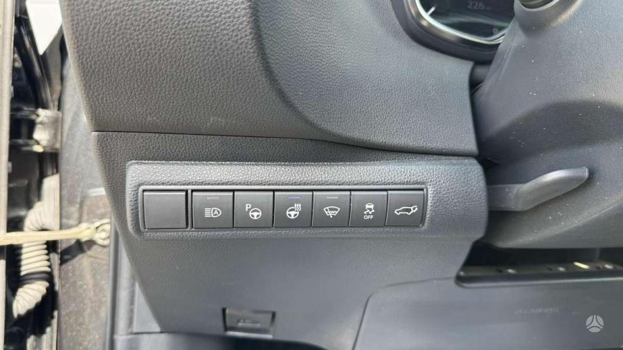 Melns Toyota Corolla 2021 Viļņa, ar dzinēja tilpumu 1.99 L un nobraukumu 132 tūkst. km par 21500 €, foto 20 vietnē AUTOMOTO.COM.LV