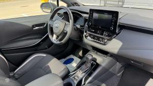 Melns Toyota Corolla 2021 Viļņa, ar dzinēja tilpumu 1.99 L un nobraukumu 132 tūkst. km par 21500 €, foto 24 vietnē AUTOMOTO.COM.LV