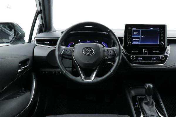 Black Toyota Corolla 2021 in Vilnius, with an engine capacity of 1.20 L and mileage of 119 thousand km for 14900 €, photo 9 on AUTOMOTO.COM.LV