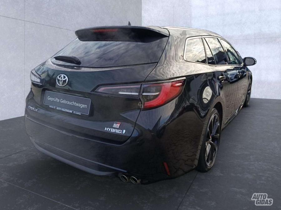 Black Toyota Corolla 2022 in Kaunas, with an engine capacity of 2.00 L and mileage of 31 thousand km for 31114 €, photo 3 on AUTOMOTO.COM.LV