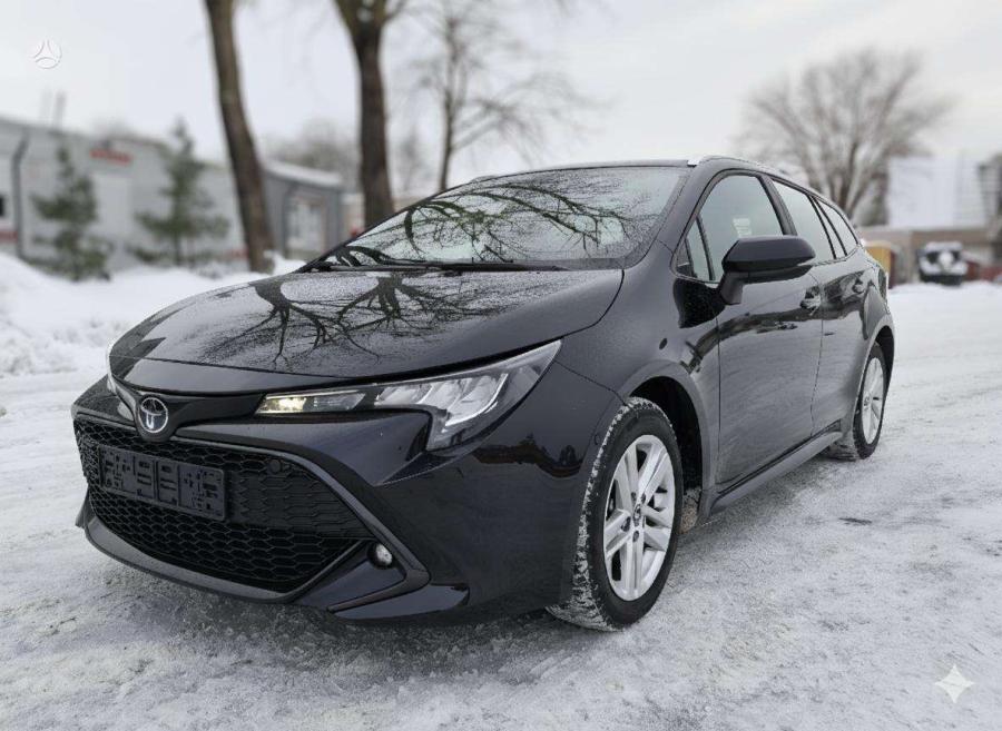 Melns Toyota Corolla 2022 Klaipėda, ar dzinēja tilpumu 1.80 L un nobraukumu 53 tūkst. km par 18300 €, foto 2 vietnē AUTOMOTO.COM.LV