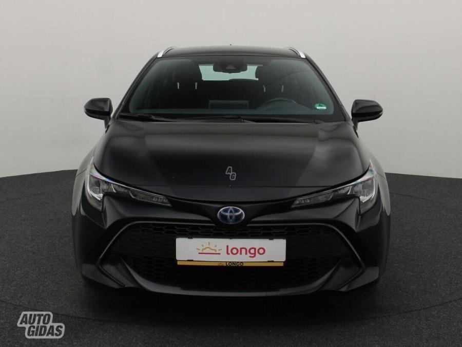 Black Toyota Corolla 2022 in Vilnius, with an engine capacity of 1.80 L and mileage of 204 thousand km for 16799 €, photo 3 on AUTOMOTO.COM.LV