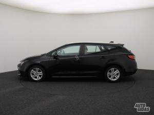 Black Toyota Corolla 2022 in Vilnius, with an engine capacity of 1.80 L and mileage of 204 thousand km for 16799 €, photo 6 on AUTOMOTO.COM.LV