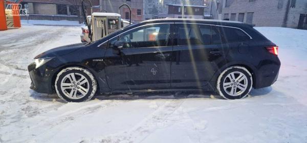 Black Toyota Corolla 2022 in Kaunas, with an engine capacity of 1.80 L and mileage of 63 thousand km for 16700 €, photo 5 on AUTOMOTO.COM.LV