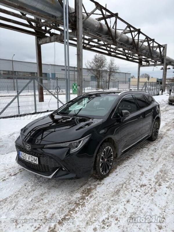 Melns Toyota Corolla 2022 Tallina, ar dzinēja tilpumu 1.80 L un nobraukumu 91 tūkst. km par 20500 €, foto 2 vietnē AUTOMOTO.COM.LV
