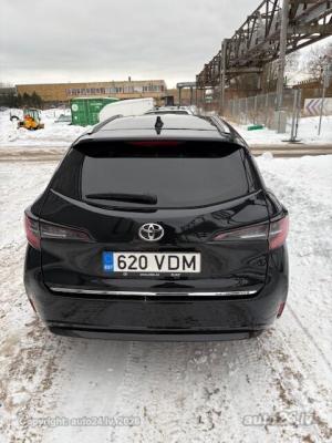 Melns Toyota Corolla 2022 Tallina, ar dzinēja tilpumu 1.80 L un nobraukumu 91 tūkst. km par 20500 €, foto 3 vietnē AUTOMOTO.COM.LV