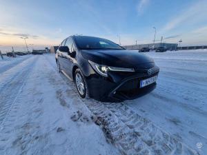Black Toyota Corolla 2022 in Kaunas, with an engine capacity of 1.80 L and mileage of 63 thousand km for 16700 €, photo 6 on AUTOMOTO.COM.LV
