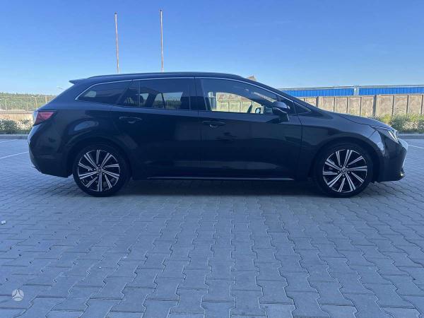 Melns Toyota Corolla 2022 Viļņa, ar dzinēja tilpumu 1.80 L un nobraukumu 156 tūkst. km par 19950 €, foto 6 vietnē AUTOMOTO.COM.LV