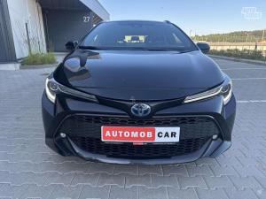 Black Toyota Corolla 2022 in Vilnius, with an engine capacity of 1.80 L and mileage of 156 thousand km for 19950 €, photo 3 on AUTOMOTO.COM.LV