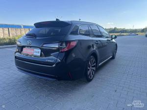 Black Toyota Corolla 2022 in Vilnius, with an engine capacity of 1.80 L and mileage of 156 thousand km for 19950 €, photo 8 on AUTOMOTO.COM.LV