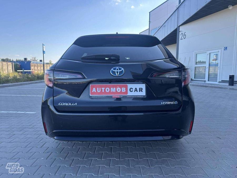 Black Toyota Corolla 2022 in Vilnius, with an engine capacity of 1.80 L and mileage of 156 thousand km for 19950 €, photo 10 on AUTOMOTO.COM.LV