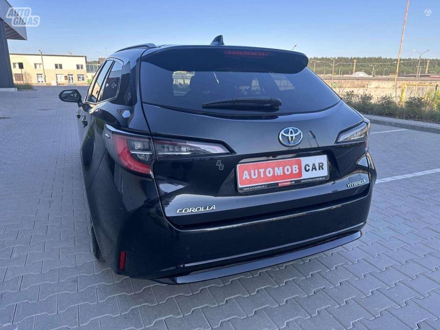 Black Toyota Corolla 2022 in Vilnius, with an engine capacity of 1.80 L and mileage of 156 thousand km for 19950 €, photo 13 on AUTOMOTO.COM.LV
