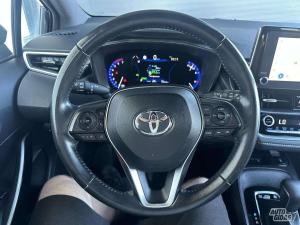 Black Toyota Corolla 2022 in Vilnius, with an engine capacity of 1.80 L and mileage of 156 thousand km for 19950 €, photo 31 on AUTOMOTO.COM.LV