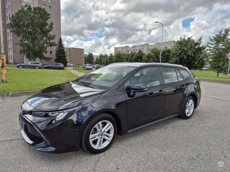 Melns Toyota Corolla 2022 Panevēža, ar dzinēja tilpumu 1.80 L un nobraukumu 391 tūkst. km par 12100 €, foto 3 vietnē AUTOMOTO.COM.LV