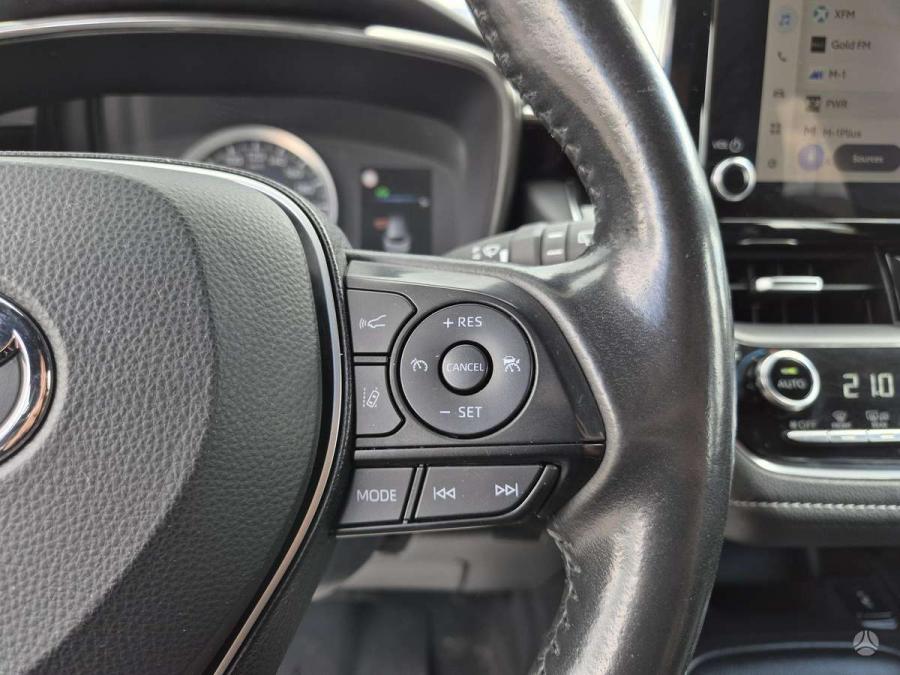 Melns Toyota Corolla 2022 Panevēža, ar dzinēja tilpumu 1.80 L un nobraukumu 391 tūkst. km par 12100 €, foto 16 vietnē AUTOMOTO.COM.LV