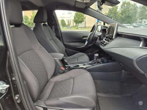 Melns Toyota Corolla 2022 Panevēža, ar dzinēja tilpumu 1.80 L un nobraukumu 391 tūkst. km par 12100 €, foto 24 vietnē AUTOMOTO.COM.LV