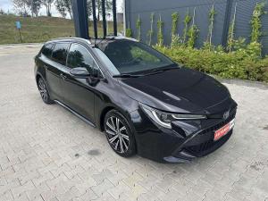 Black Toyota Corolla 2022 in Vilnius, with an engine capacity of 1.80 L and mileage of 156 thousand km for 18950 €, photo  on AUTOMOTO.COM.LV